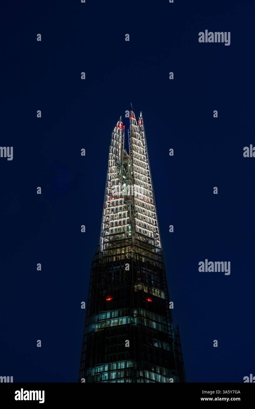 The Shard London 72 storey building/skyscraper in London, England Stock ...