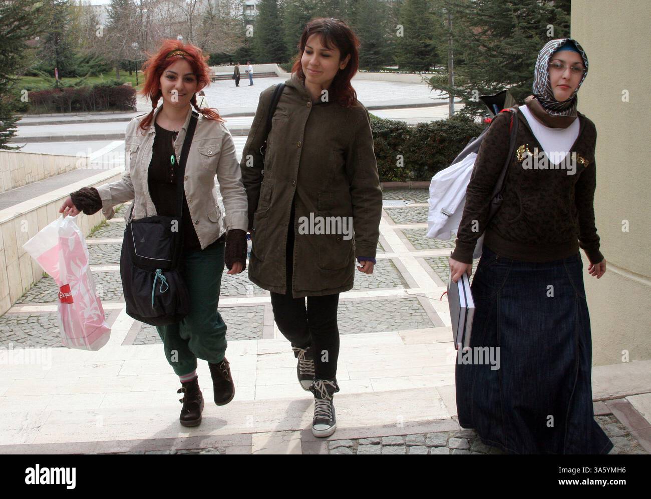 Turkish muslim women erdogan hi-res stock photography and images - Alamy