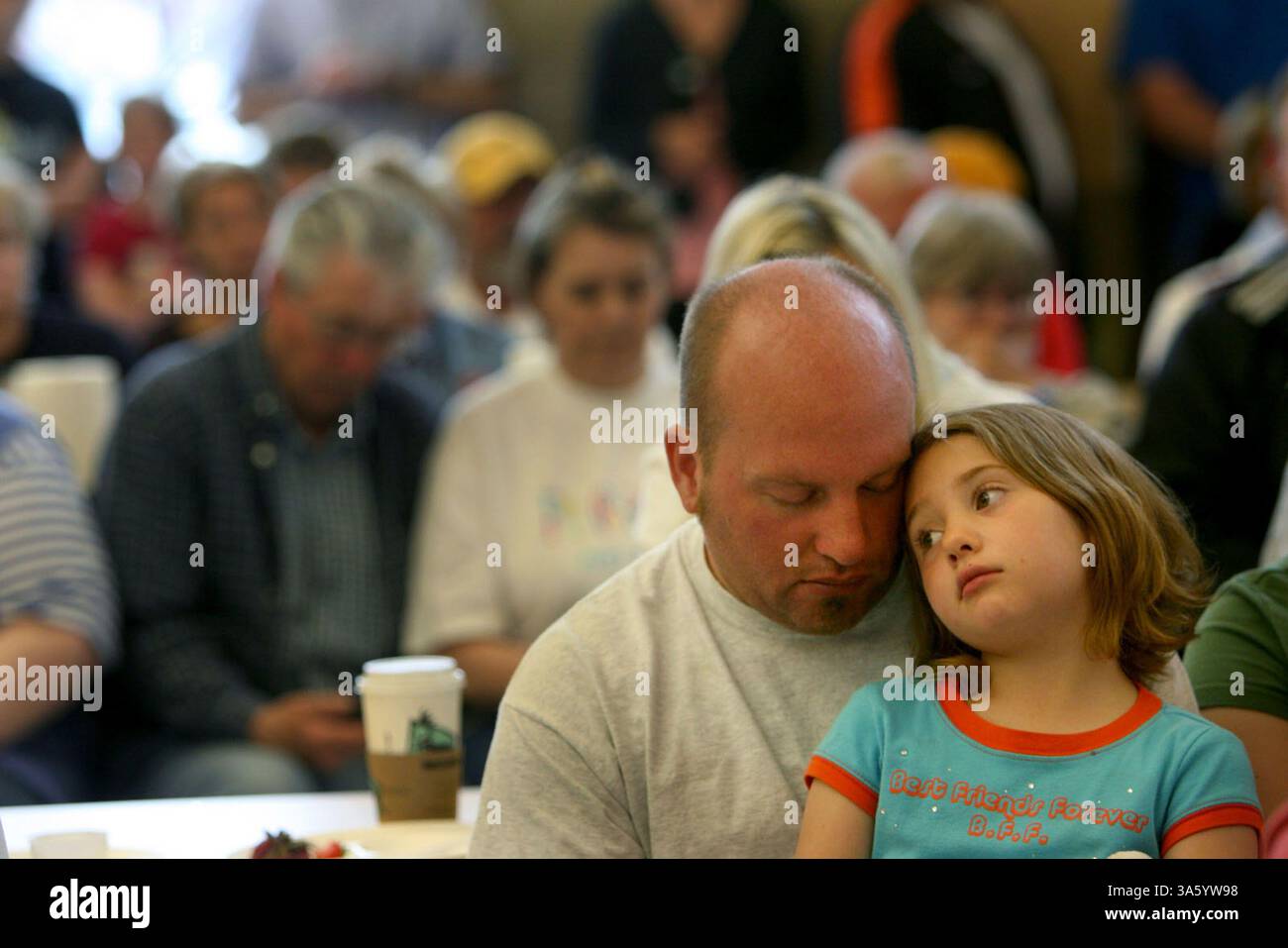 May 27, 2008 - Steve Anderson, with his 6-year-old daughter Rebekah ...