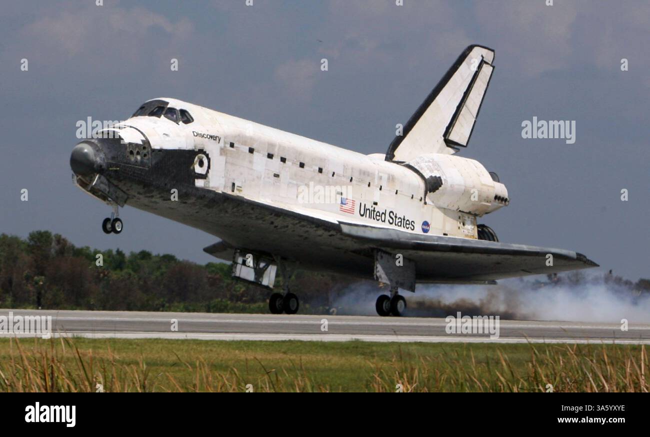 June 14, 2008 - Space shuttle Discovery lands safely, Saturday, June 14 ...
