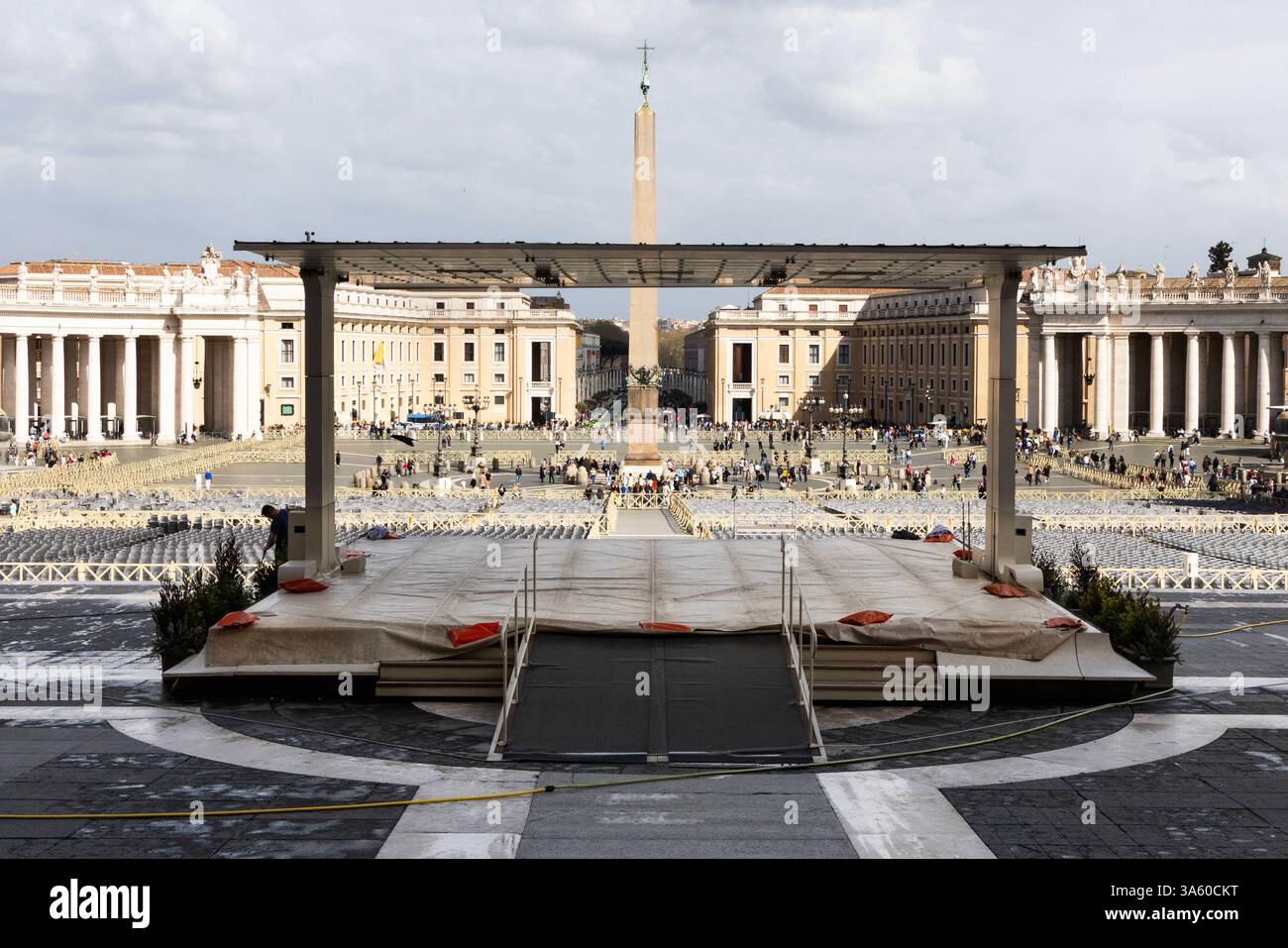 Pope Francis to rest at the Vatican Saint Peters square at the Vatican ...