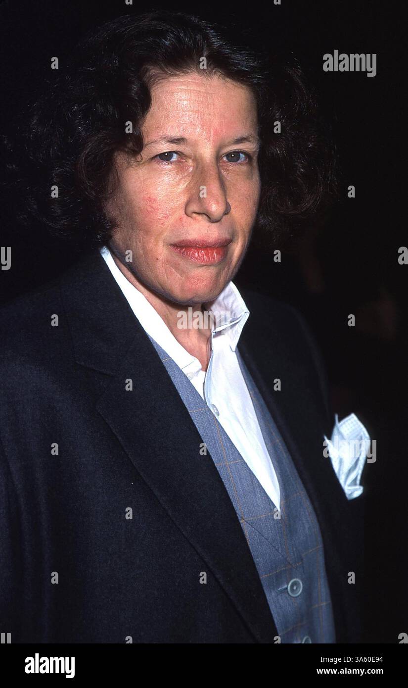 Jan. 1, 2011 - K24969HMc: 5/7/02.VANITY FAIR HOSTS ALL-STAR EVENT TO ...