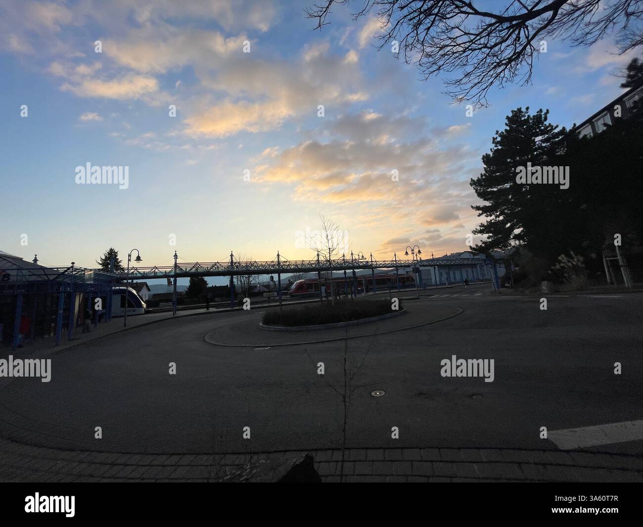 Atardecer frio hi-res stock photography and images - Alamy