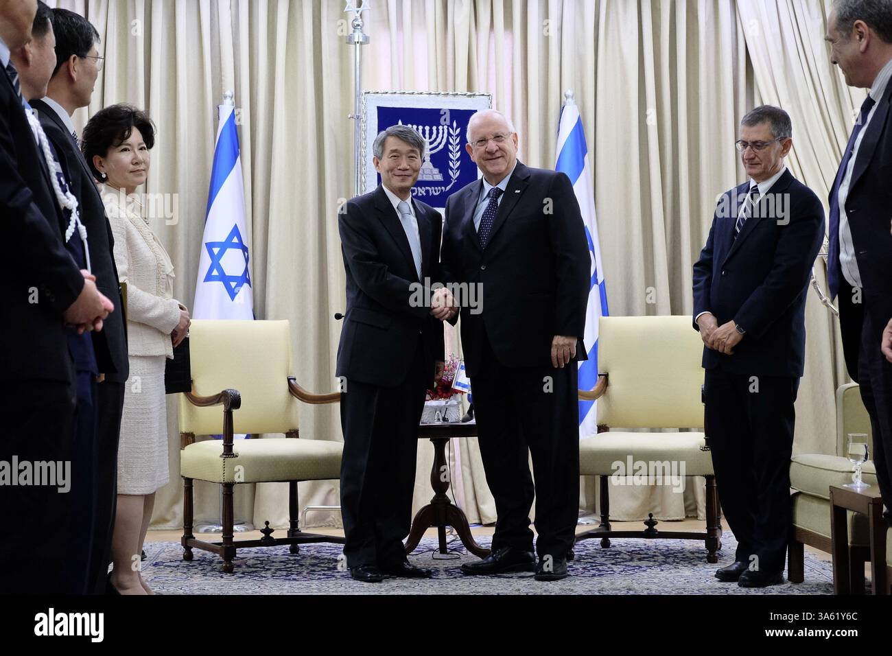 Dec. 4, 2014 - Jerusalem, Israel - President of the State of Israel, REUVEN RIVLIN (R), and LEE ...