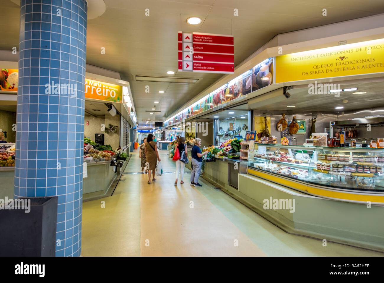 Faro municipal market mercado hi-res stock photography and images - Alamy