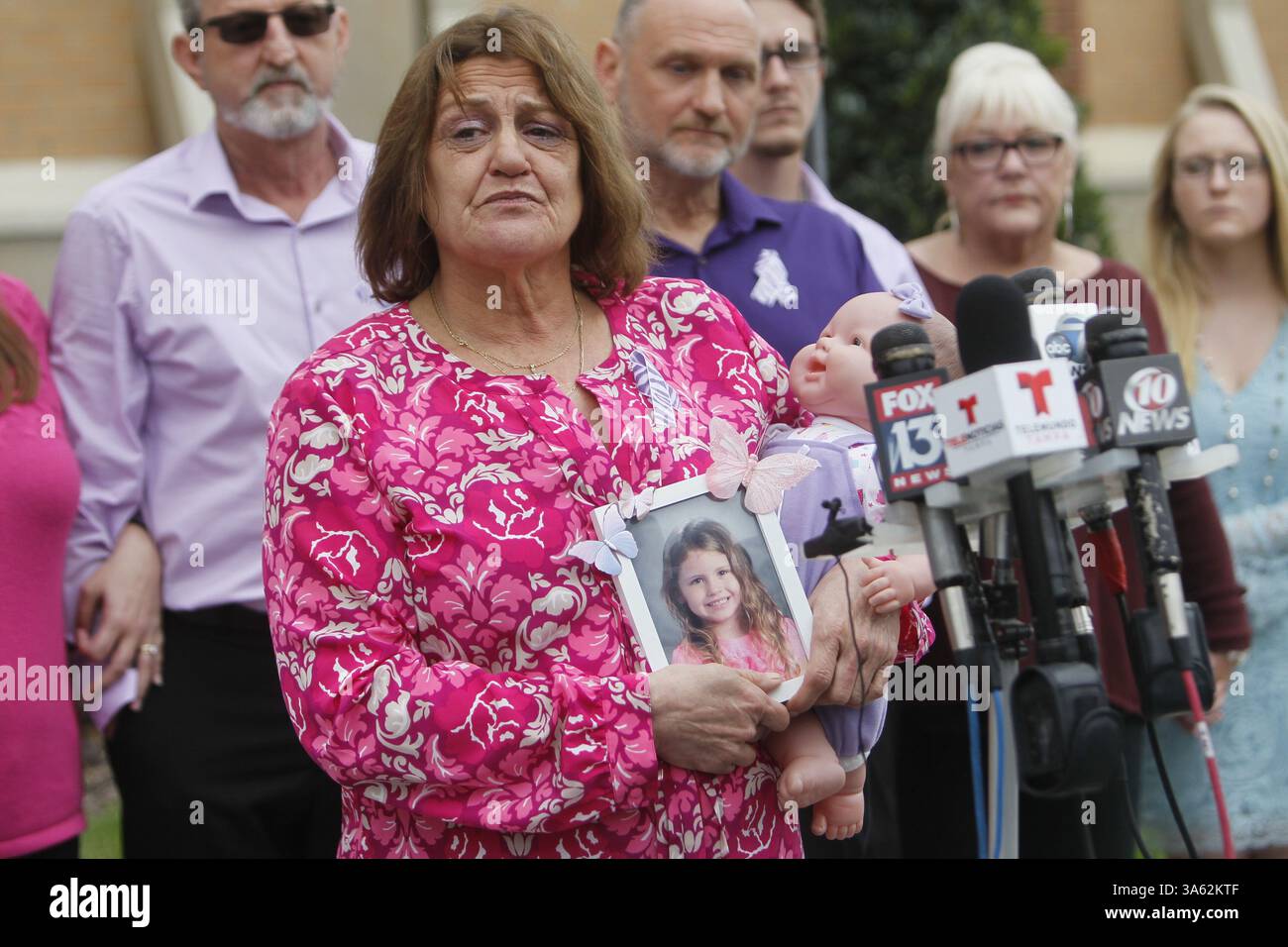 Jan. 14, 2015 - Tampa, Florida, U.S. - Grandmother MICHELE JONCHUCK ...