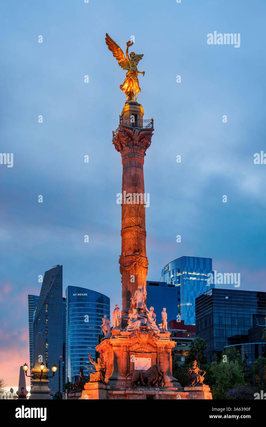 Angel of Independence at dusk, Paseo de la Reforma, Mexico City, Mexico ...