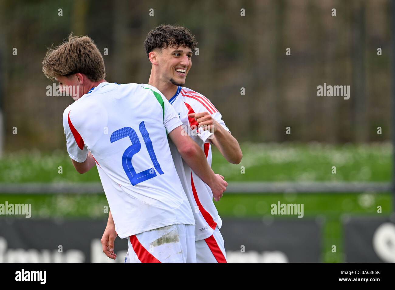 Alessandro Crimaldi (7) of Italy celebrates after scoring the 0-1 goal ...