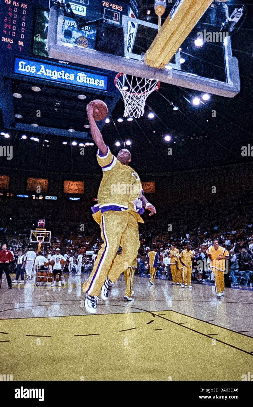 Kobe Bryant, LA Lakers, during an NBA game in 1996 Stock Photo - Alamy