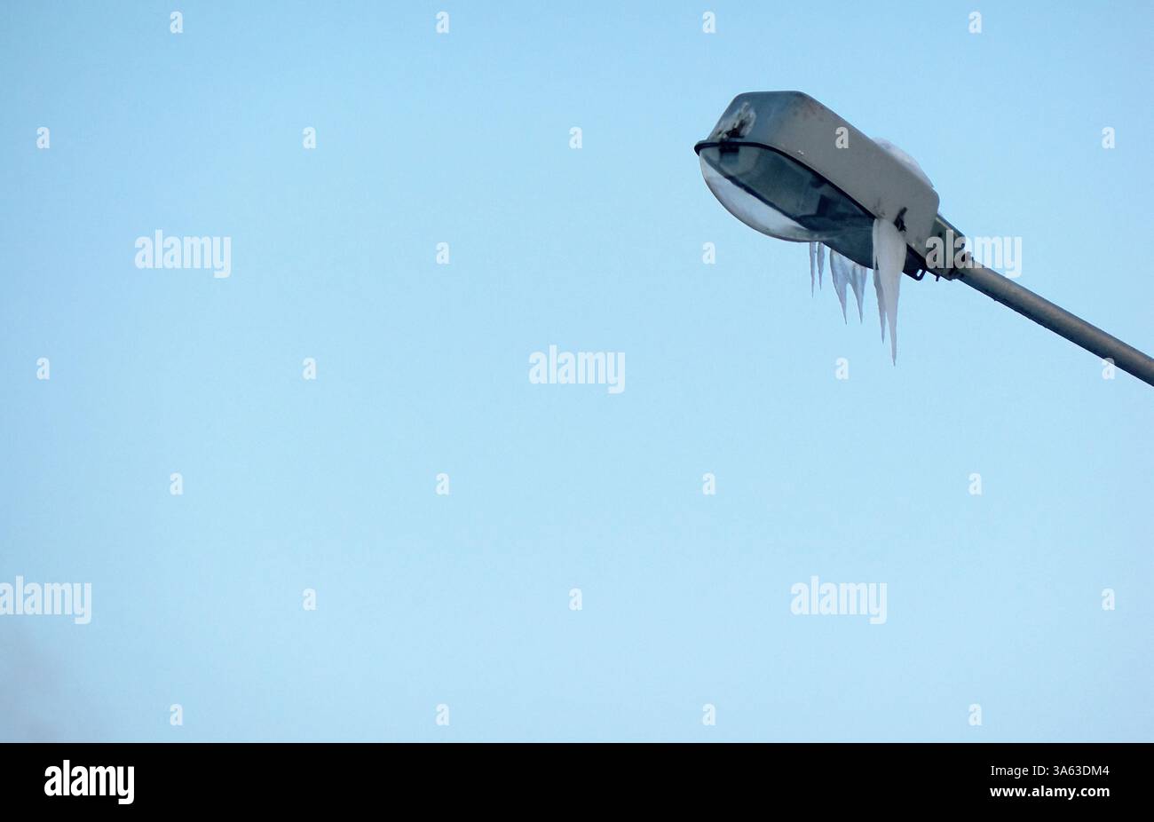 Lamp post snow hi-res stock photography and images - Alamy