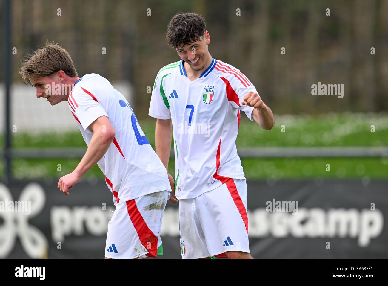 Alessandro Crimaldi (7) of Italy celebrates after scoring the 0-1 goal ...