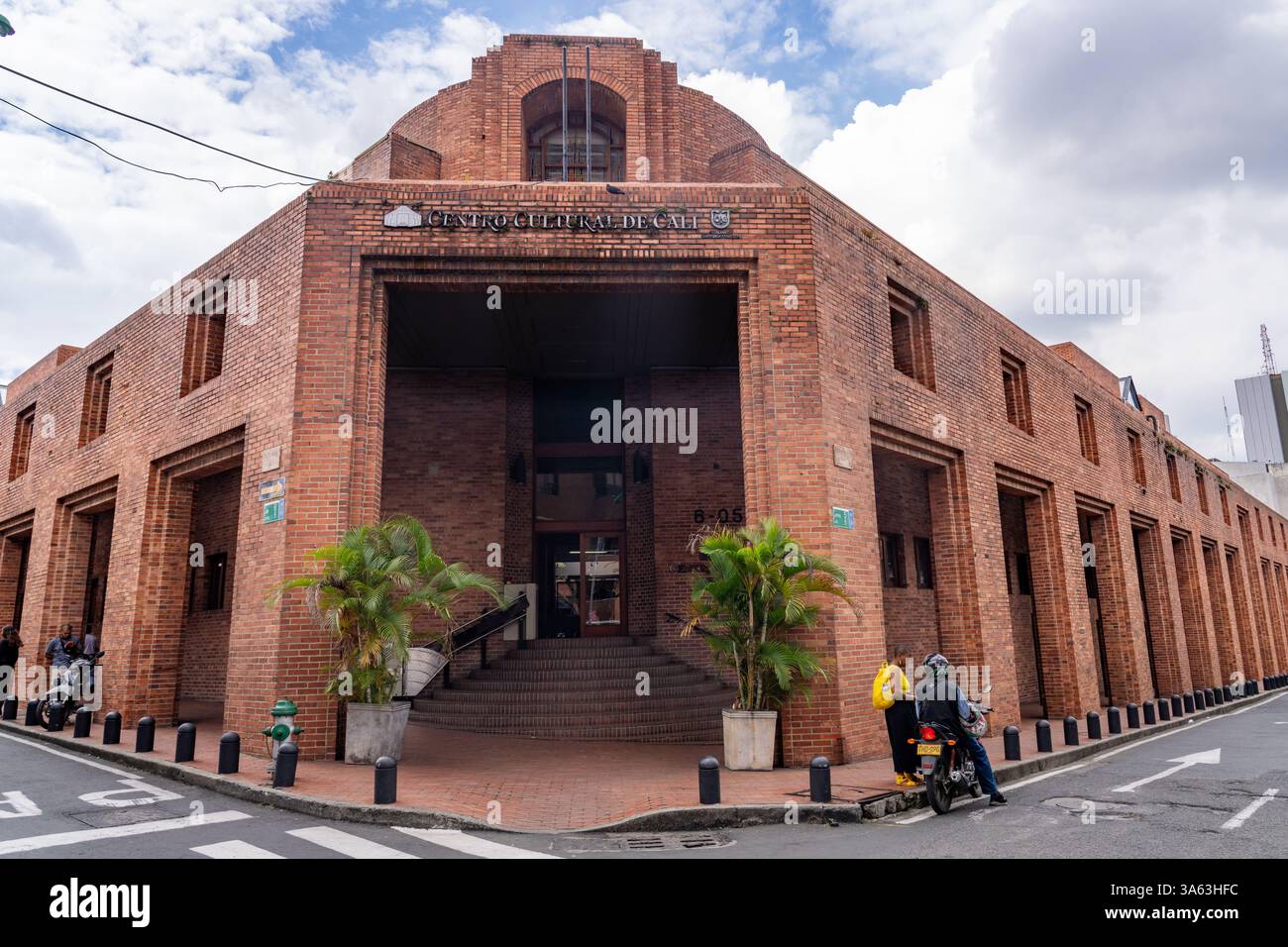 The Centro Cultural de Cali or Cali Cultural Center houses the ...