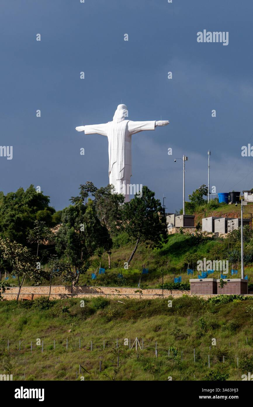 Cristo rey monument hi-res stock photography and images - Alamy