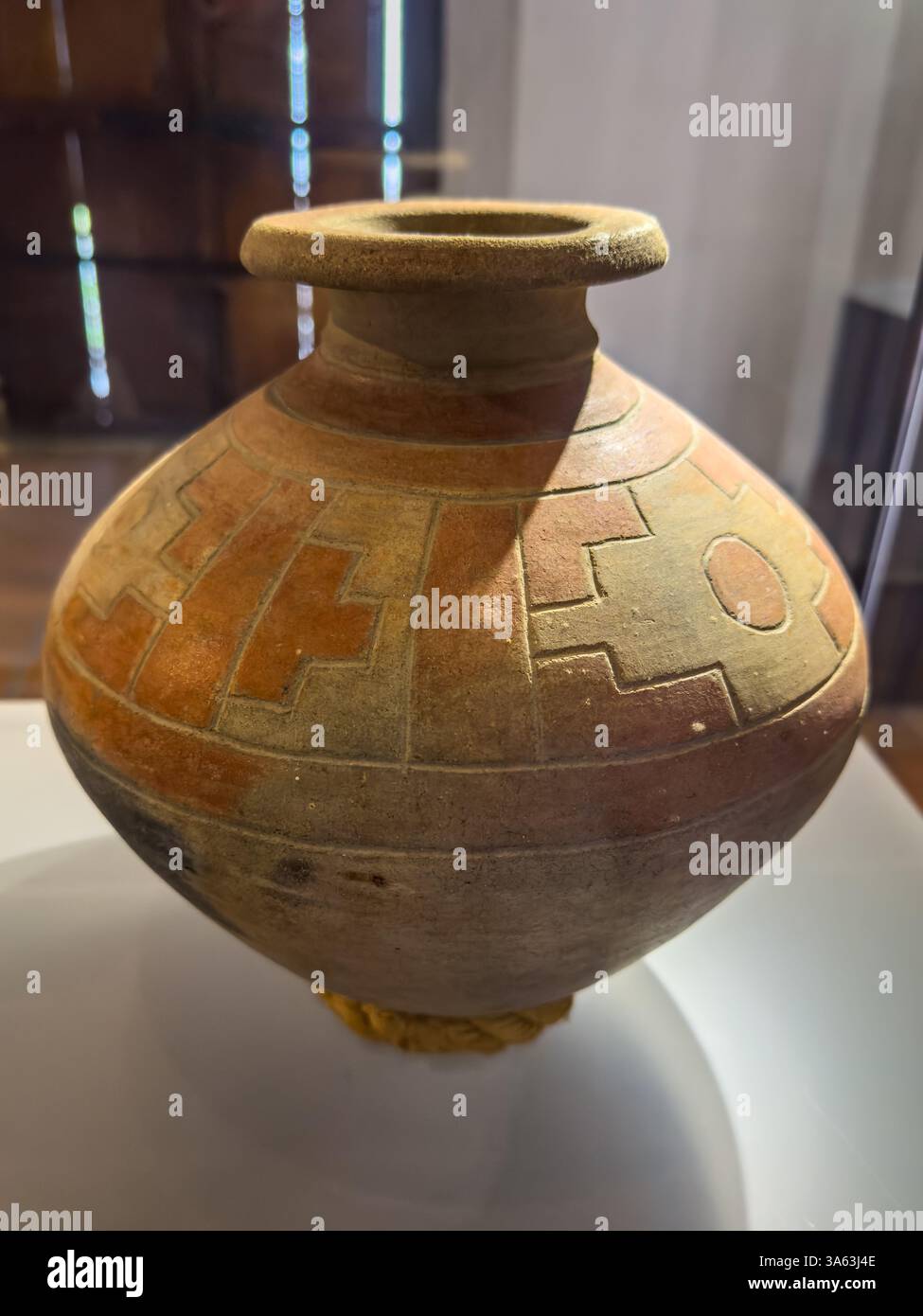 Ceramic pottery from the pre-Hispanic Tumaco Culture in the La Merced ...