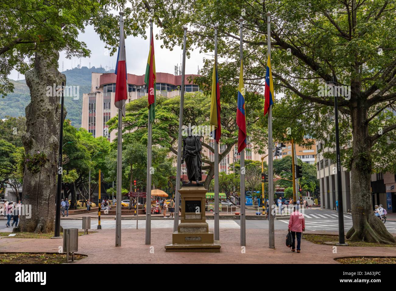 Statue of the liberator, Simon Bolivar, in the Parque Paseo Bolivar in ...