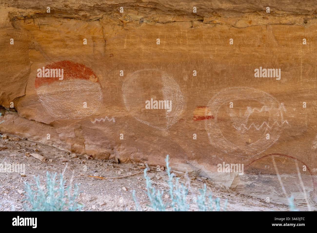 A pre-Hispanic Native American pictograph rock art panel in Cottonwood ...