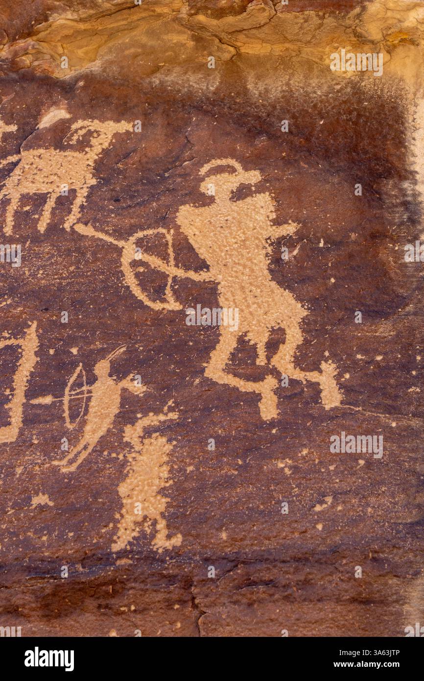 The Great Hunt, a pre-Hispanic Native American petroglyph rock art ...