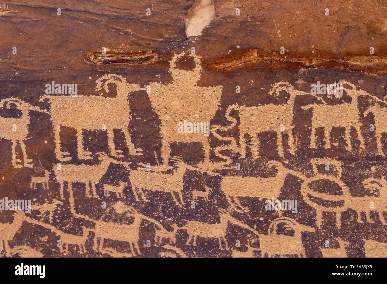 The Great Hunt, a pre-Hispanic Native American petroglyph rock art ...