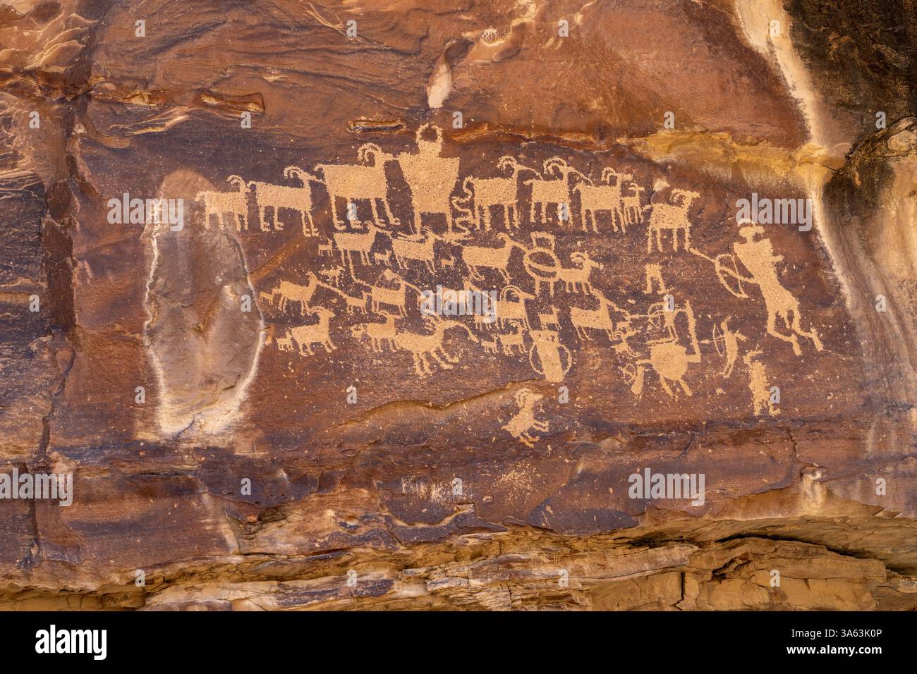 The Great Hunt, a pre-Hispanic Native American petroglyph rock art ...