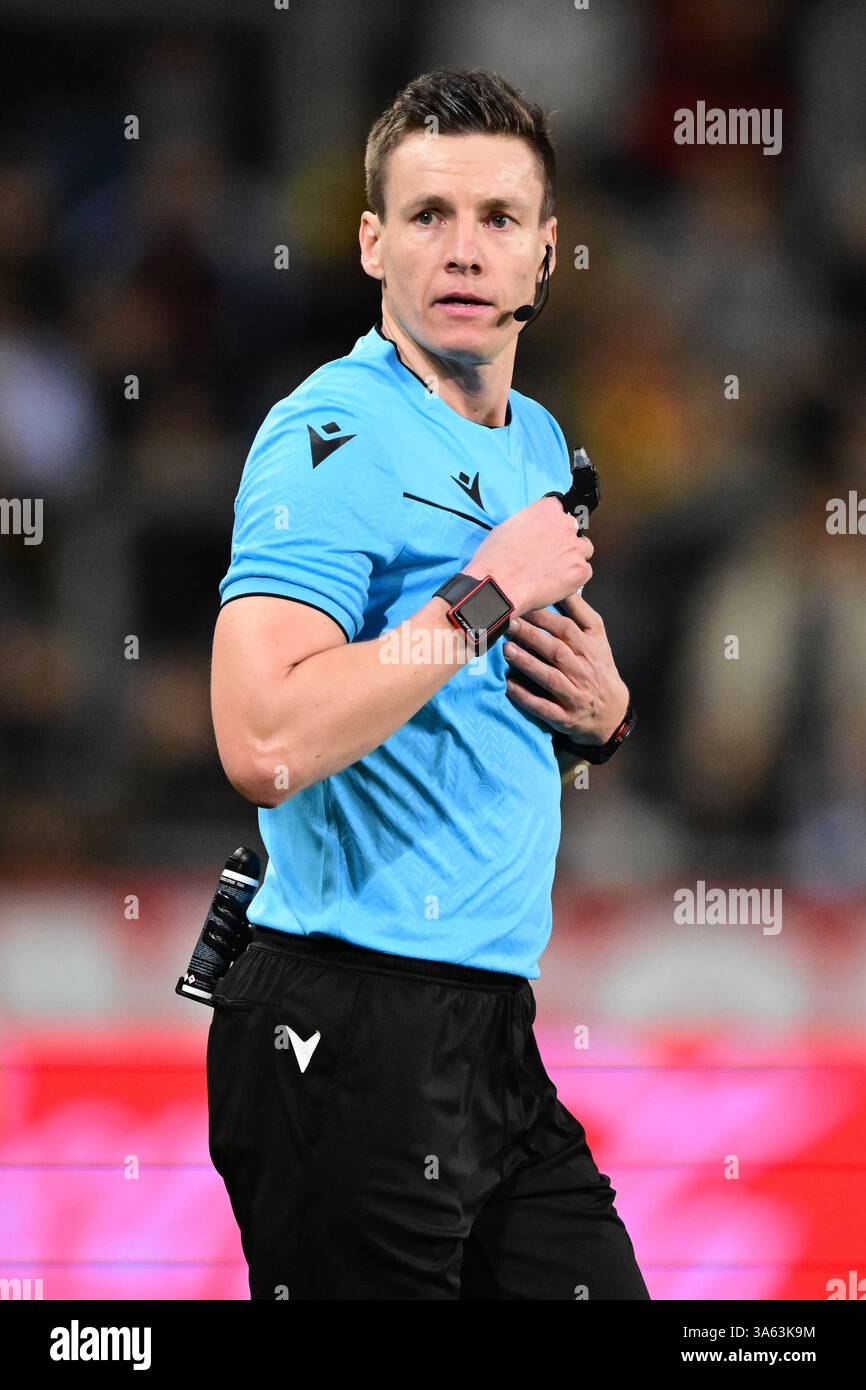 GENK - Referee Daniel Siebert during the UEFA Nations League playoff match between Belgium and ...