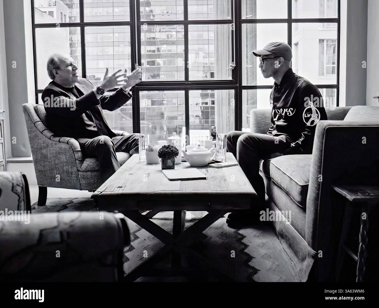 HANS ZIMMER & FRIENDS: DIAMOND IN THE DESERT, (aka HANS ZIMMER ...