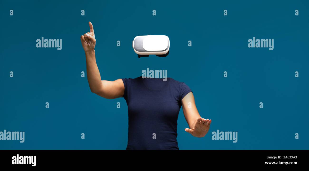 Experiencing immersive environments with modern VR headsets Stock Photo ...