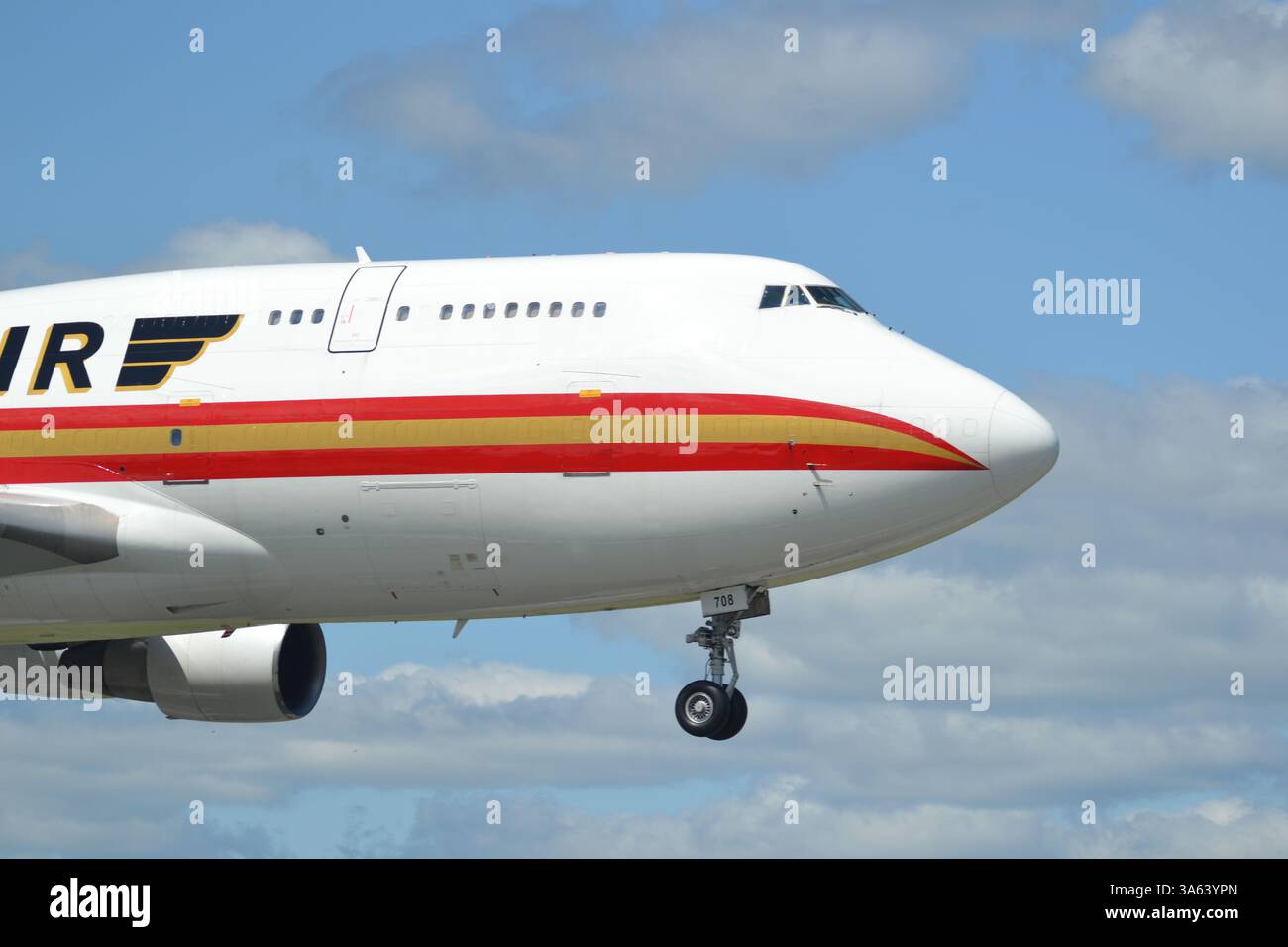 A Boeing 747 freighter coming in to land at Stewart International ...
