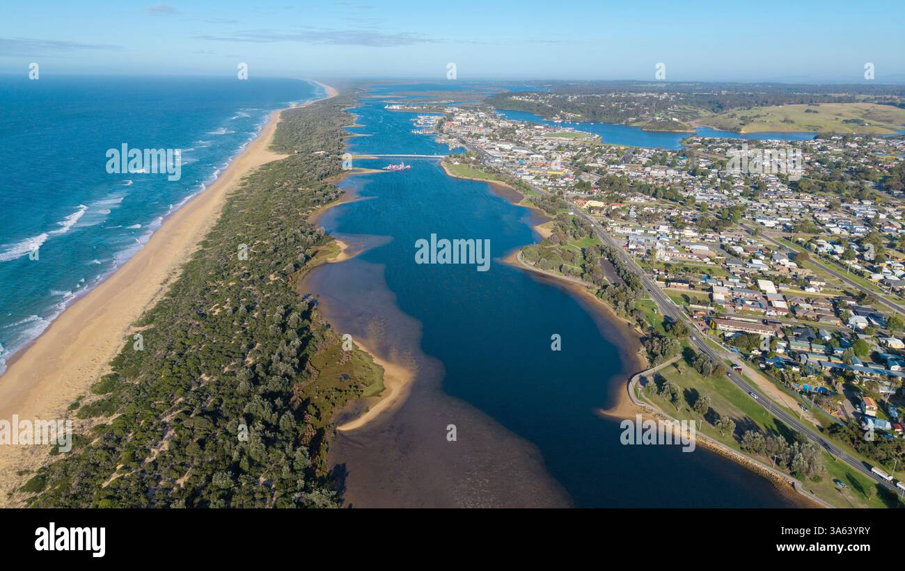The Victorian town of lakes Entrance and the Gippsland lakes Stock ...