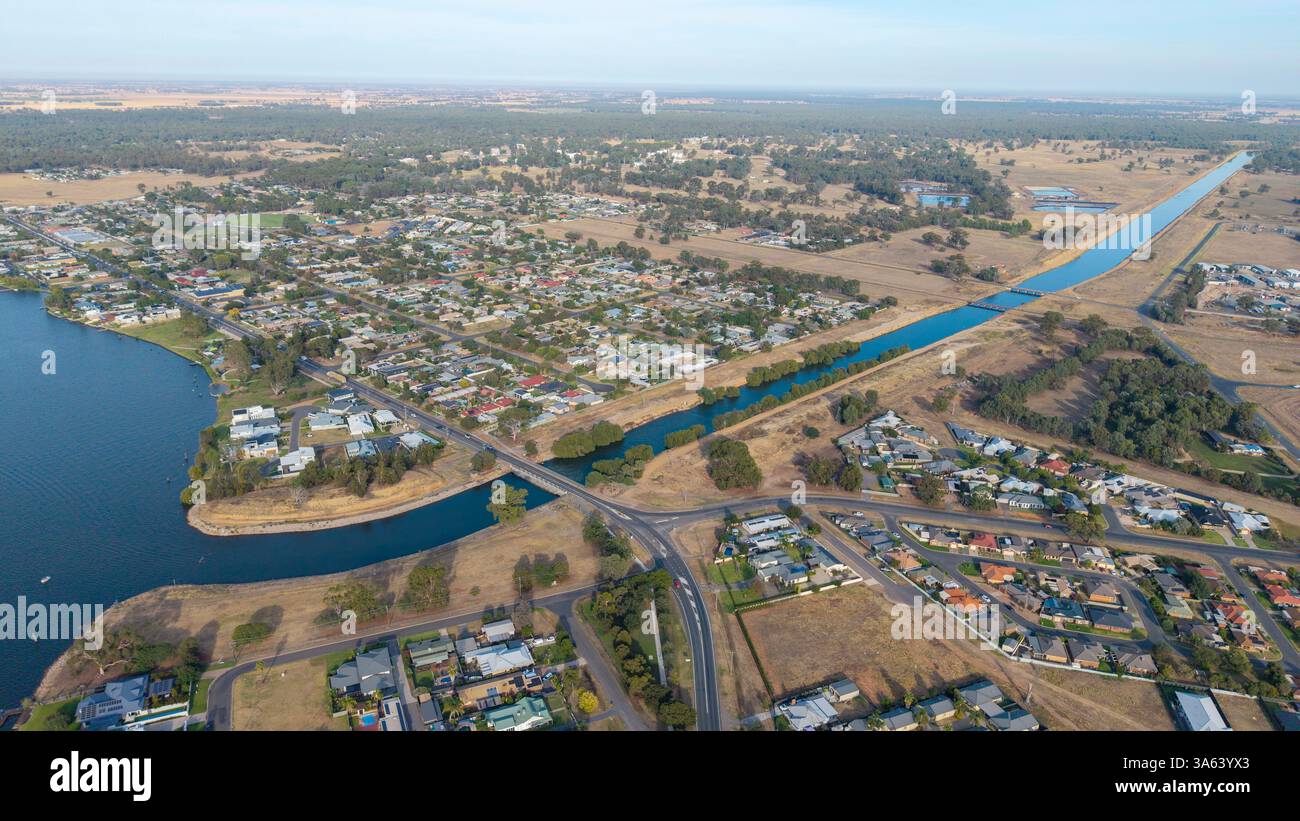 The New South Wales town of Mulwala on Lake Mulwala and an irrigation ...