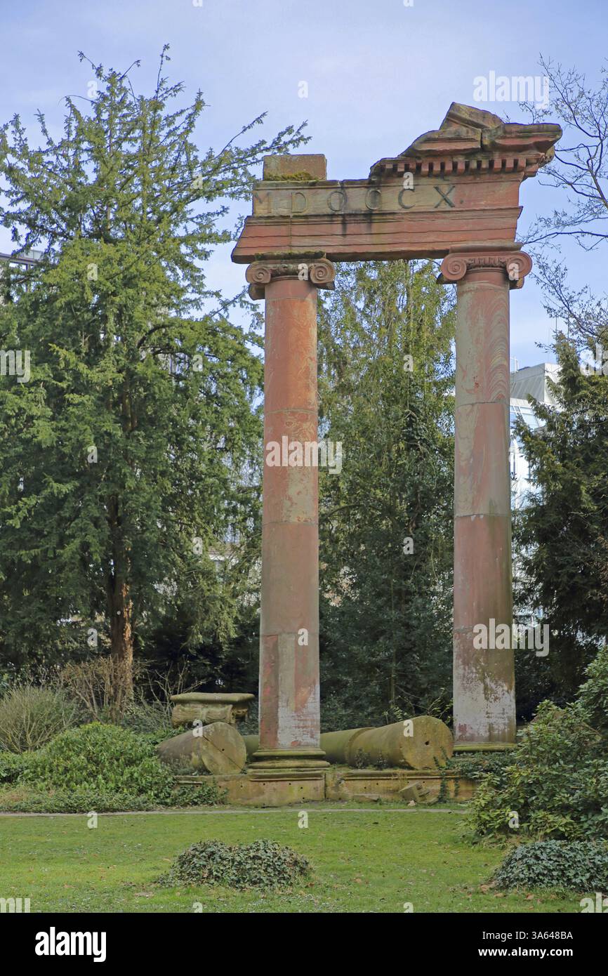 Roman columns with inscription and Roman numerals, Nizzaplaetzchen, spa ...