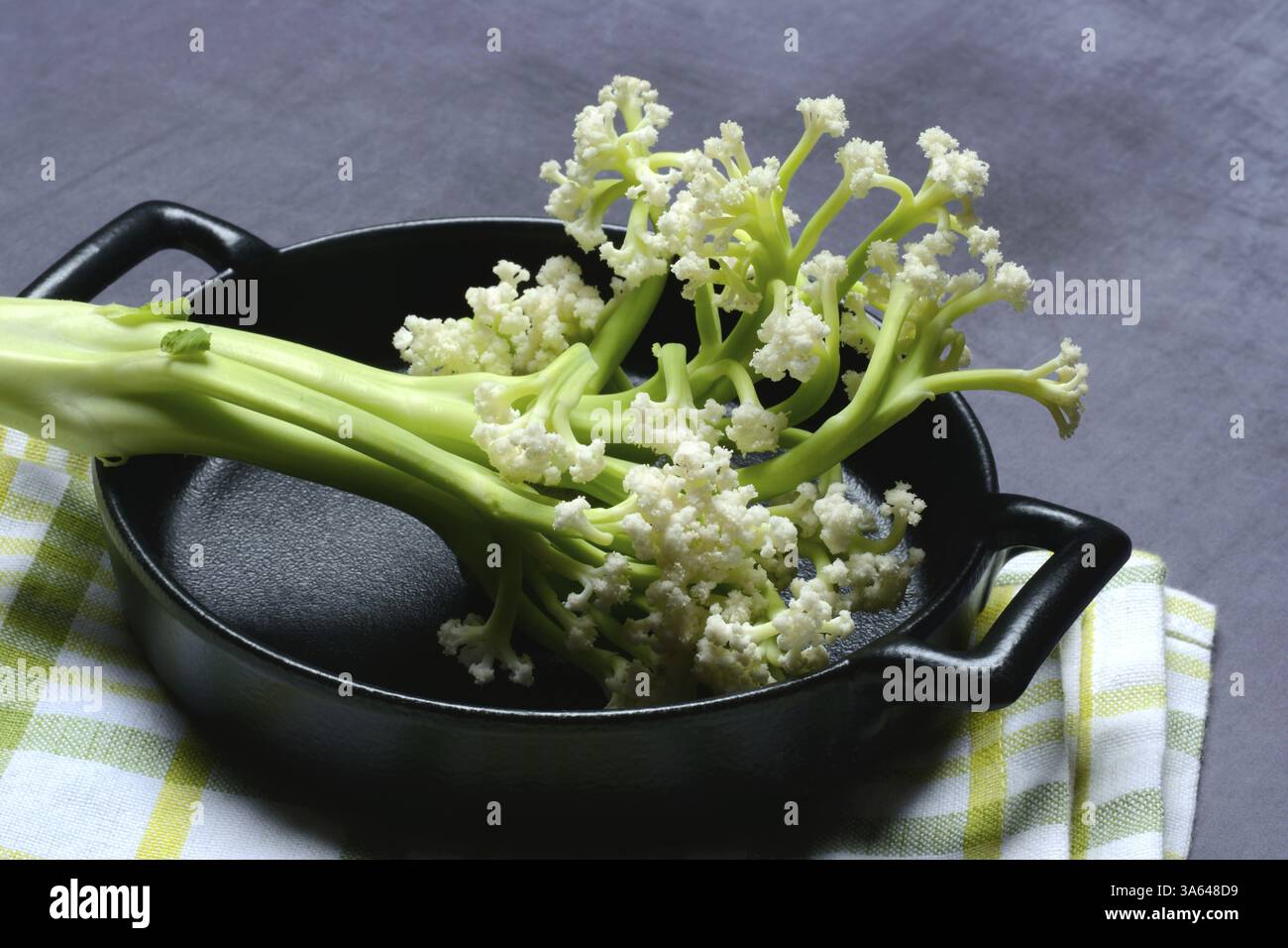 Fioretto, a cross between cauliflower and broccoli. The flowers are ...