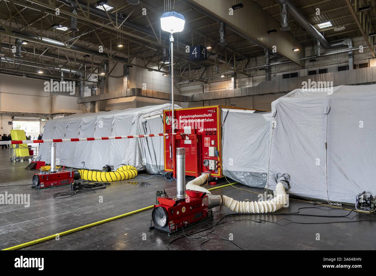 Decontamination of injured persons after an assumed accident involving ...