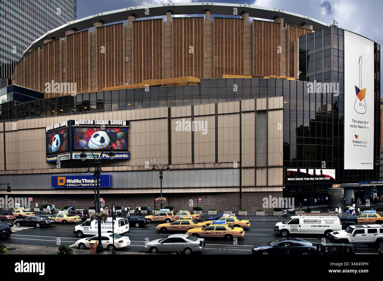 Madison Square Garden, 4 Penn Plaza, New York City, USA, North America ...