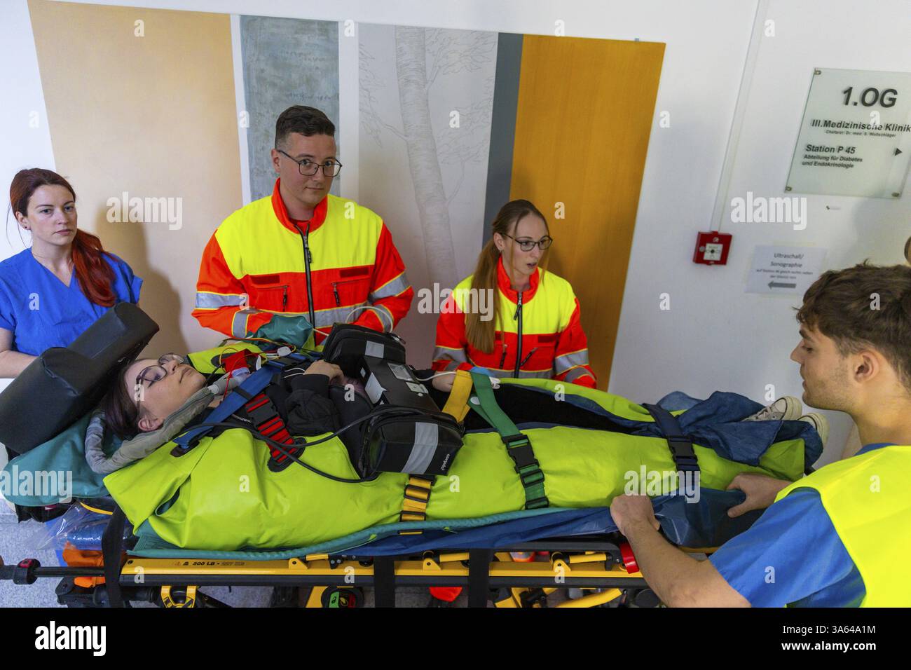 Emergency services rescue exercises hi-res stock photography and images ...