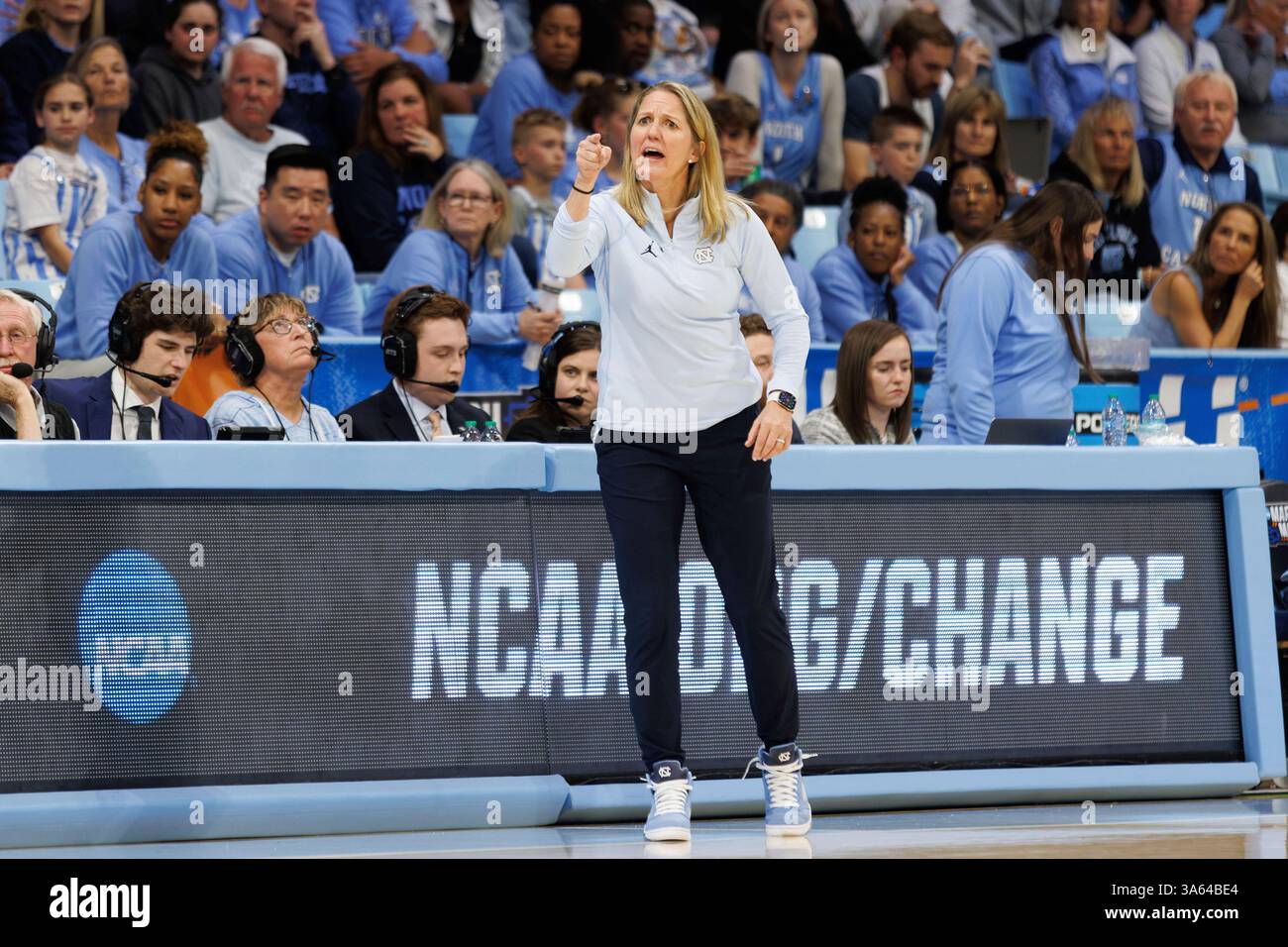 North Carolina head coach Courtney Banghart gestures towards the court ...