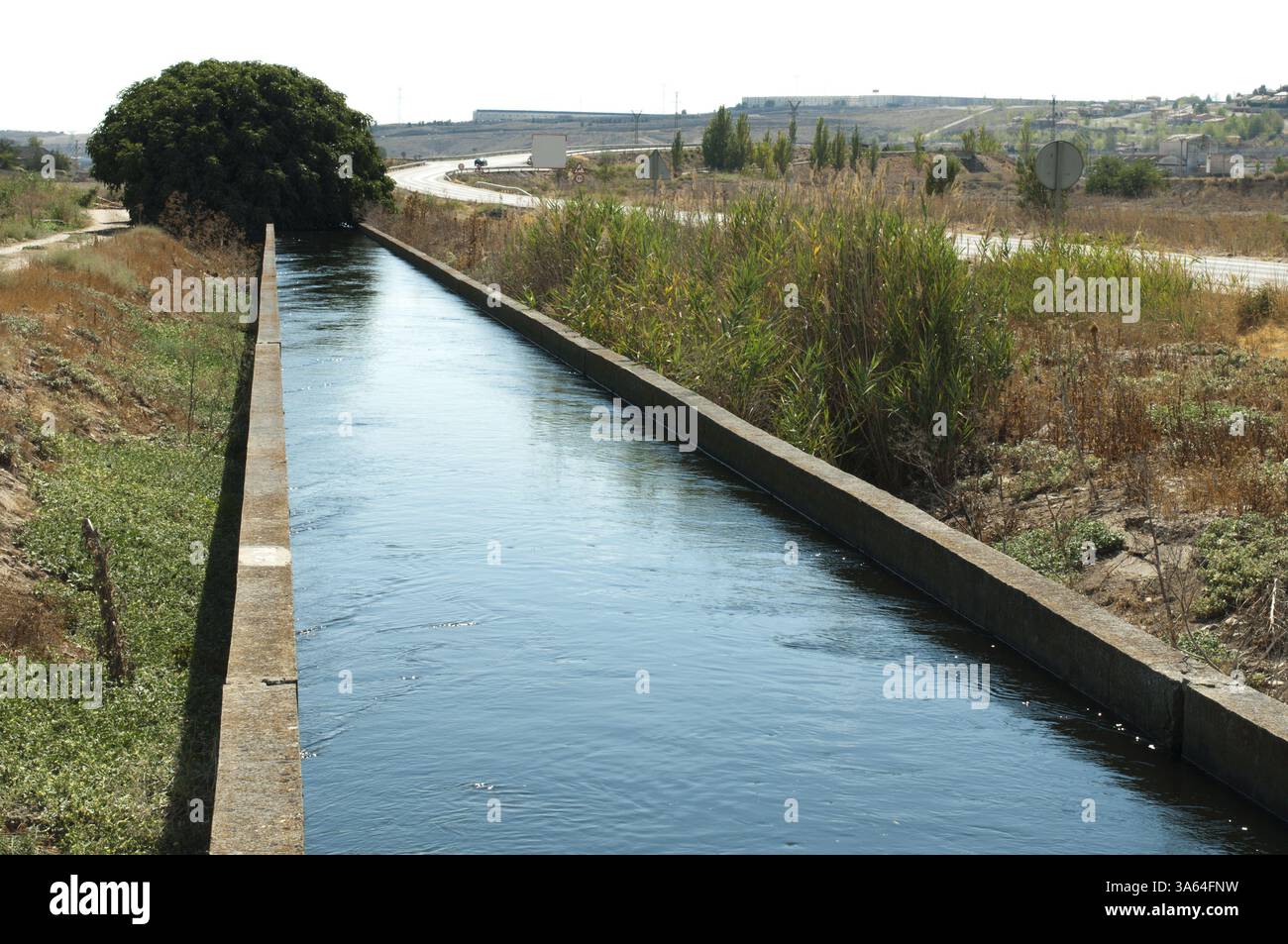 Rural canals hi-res stock photography and images - Alamy