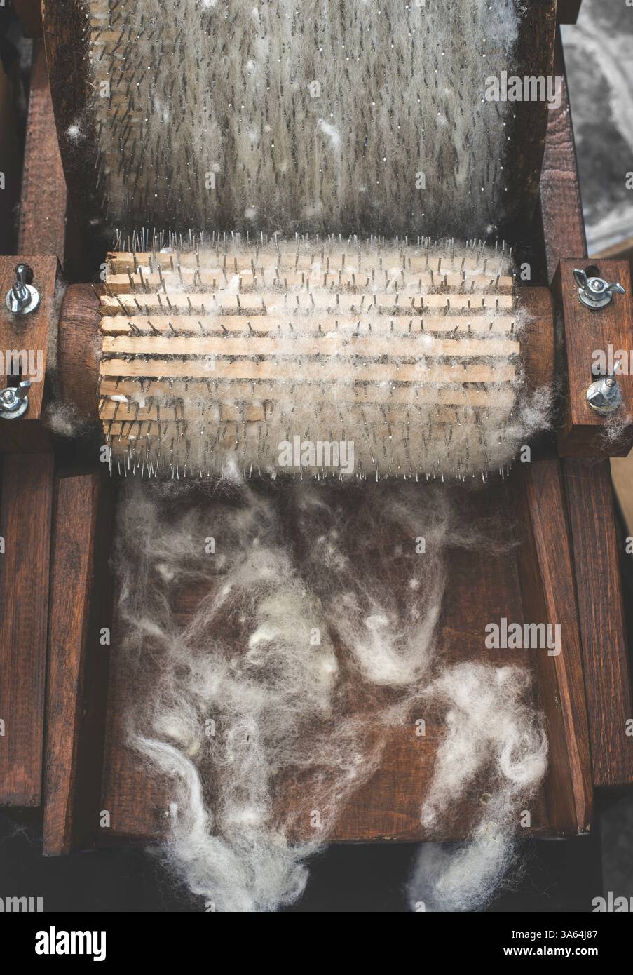 Fur processing hi-res stock photography and images - Alamy