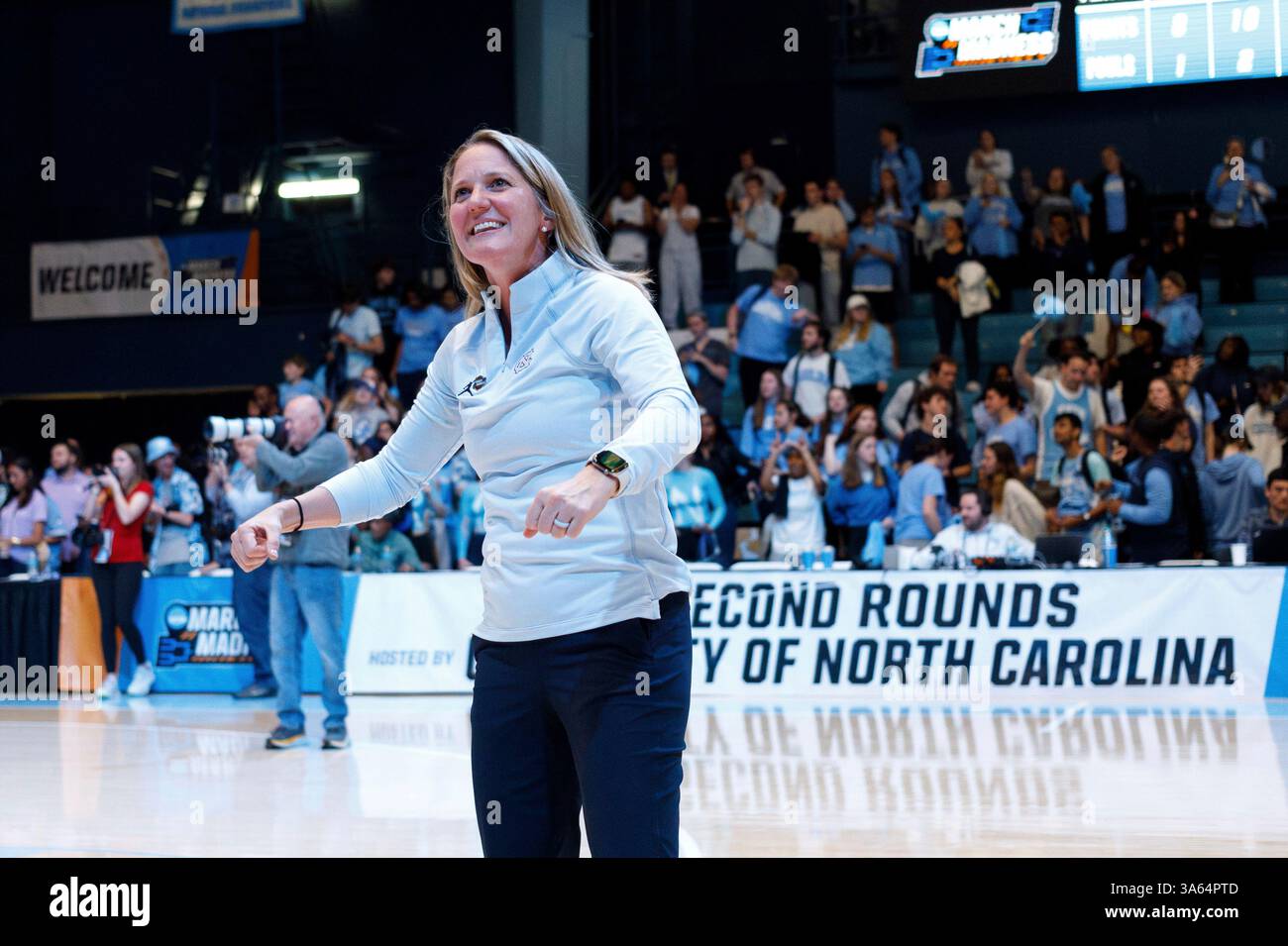 North Carolina head coach Courtney Banghart celebrates after defeating ...