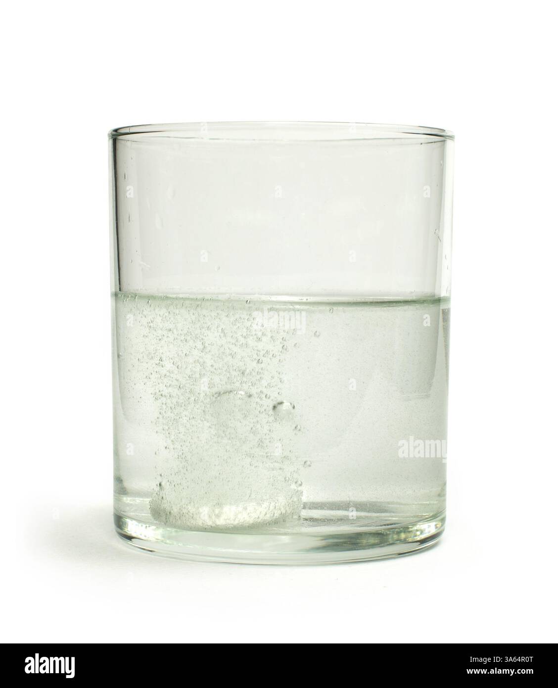 Water soluble aspirin. Glass of water and pills Stock Photo - Alamy