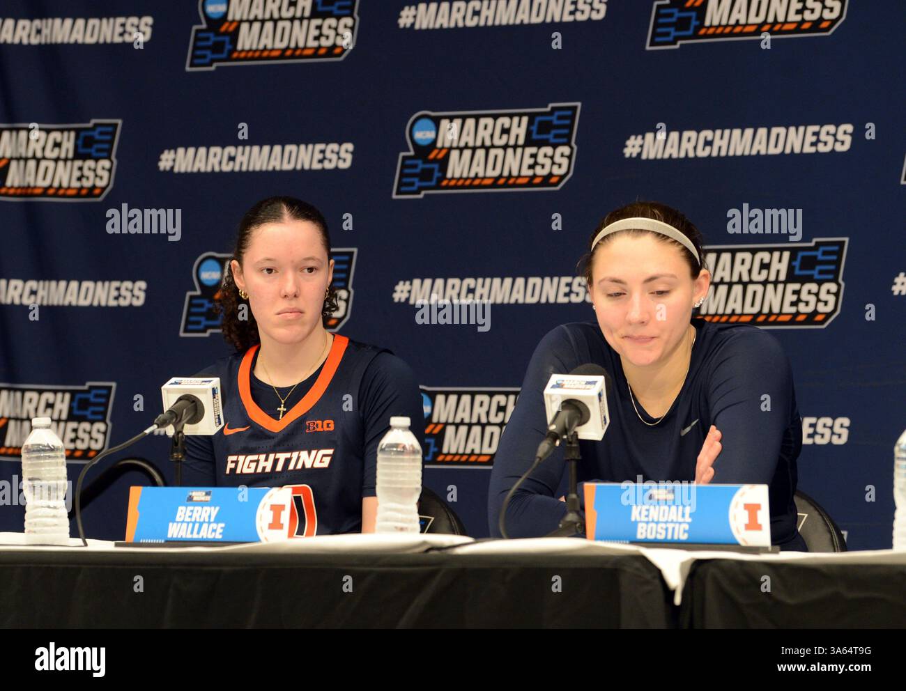 AUSTIN, TX - MARCH 24: Illinois Illini players Berry Wallace and ...