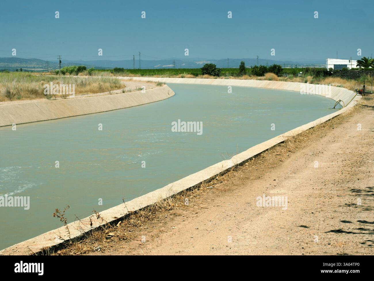 Irrigation canal, watering systems Stock Photo - Alamy