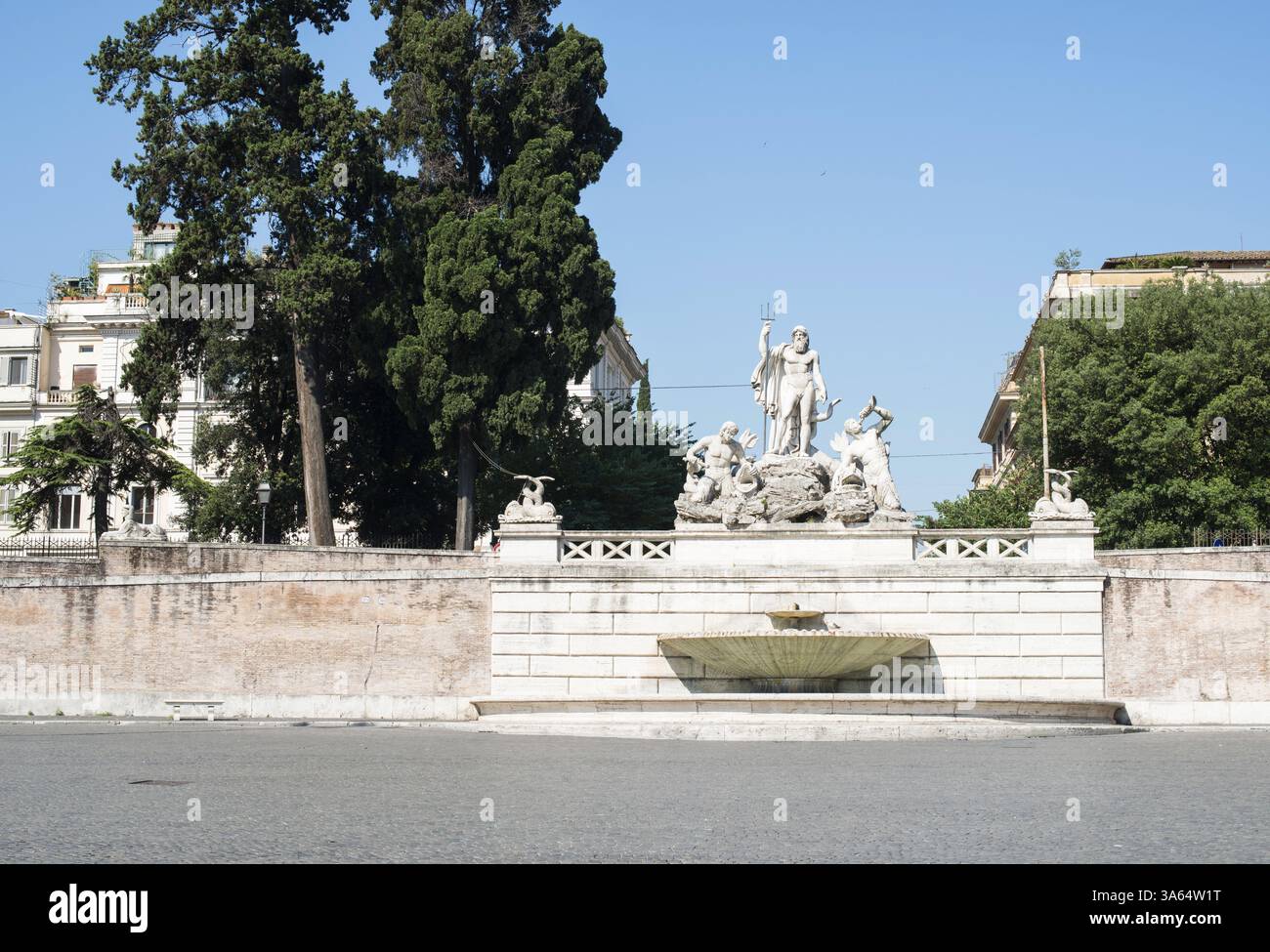 Piazza del Popolo, Rome. Architectural details and stone figures Stock ...