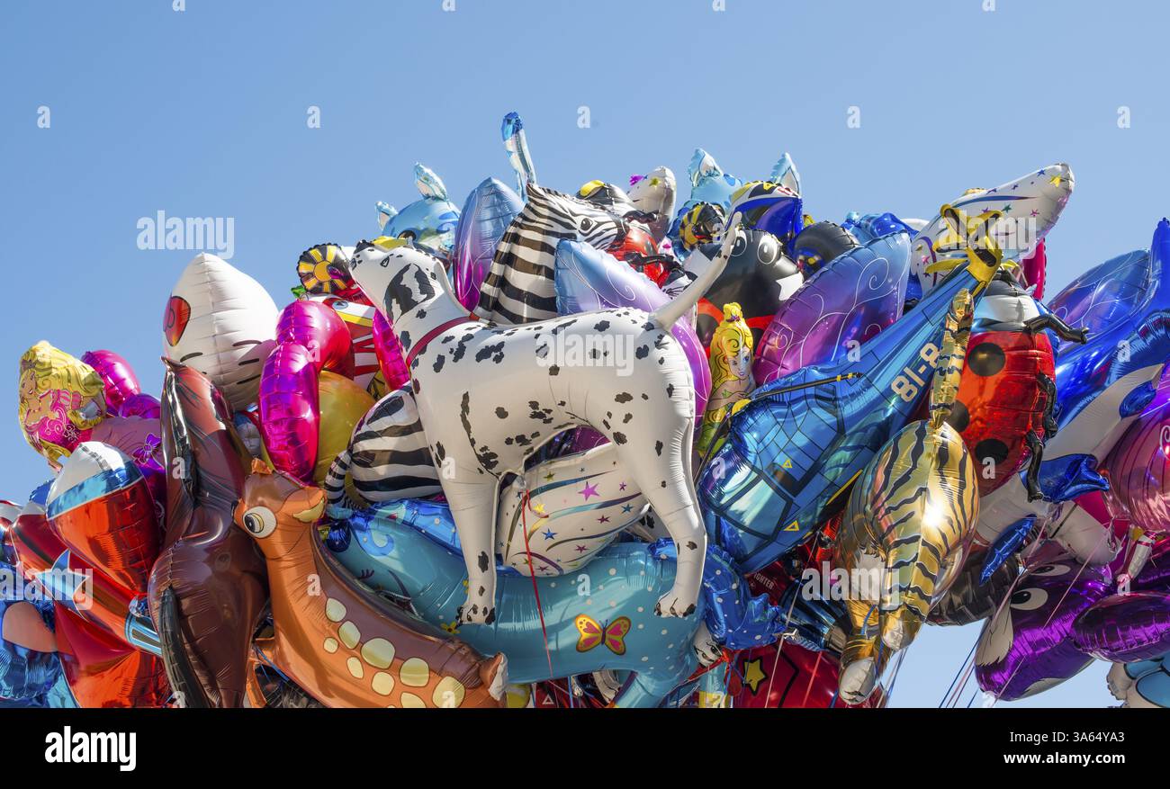 Various shapes of balloon hi-res stock photography and images - Alamy