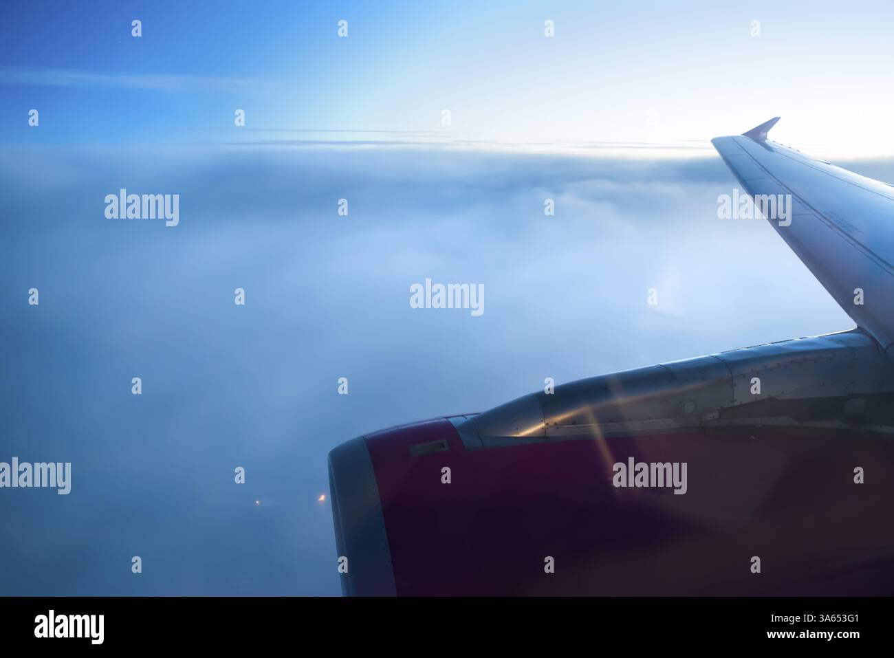 Aerial view out airplane hi-res stock photography and images - Alamy