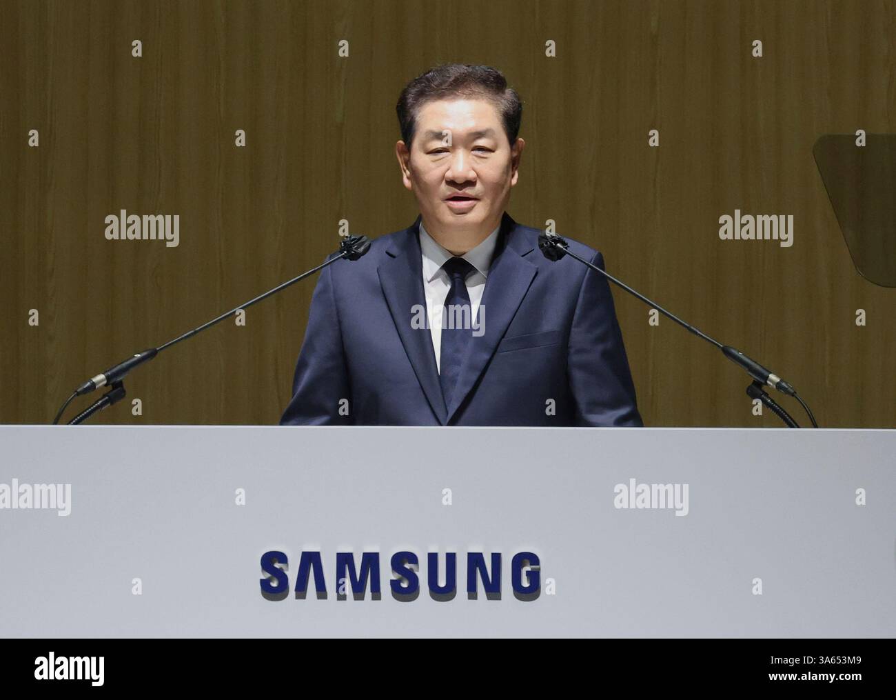 Han Jong-Hee, a senior Samsung Electronics executive credited with ...