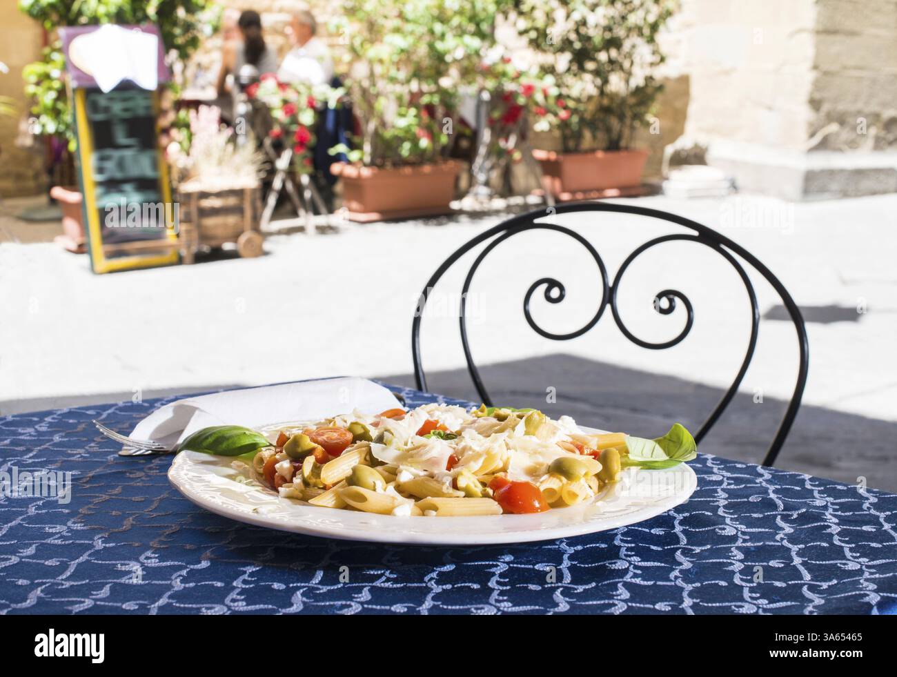 Plate with italian pasta. Vintage italian restaurant Stock Photo - Alamy