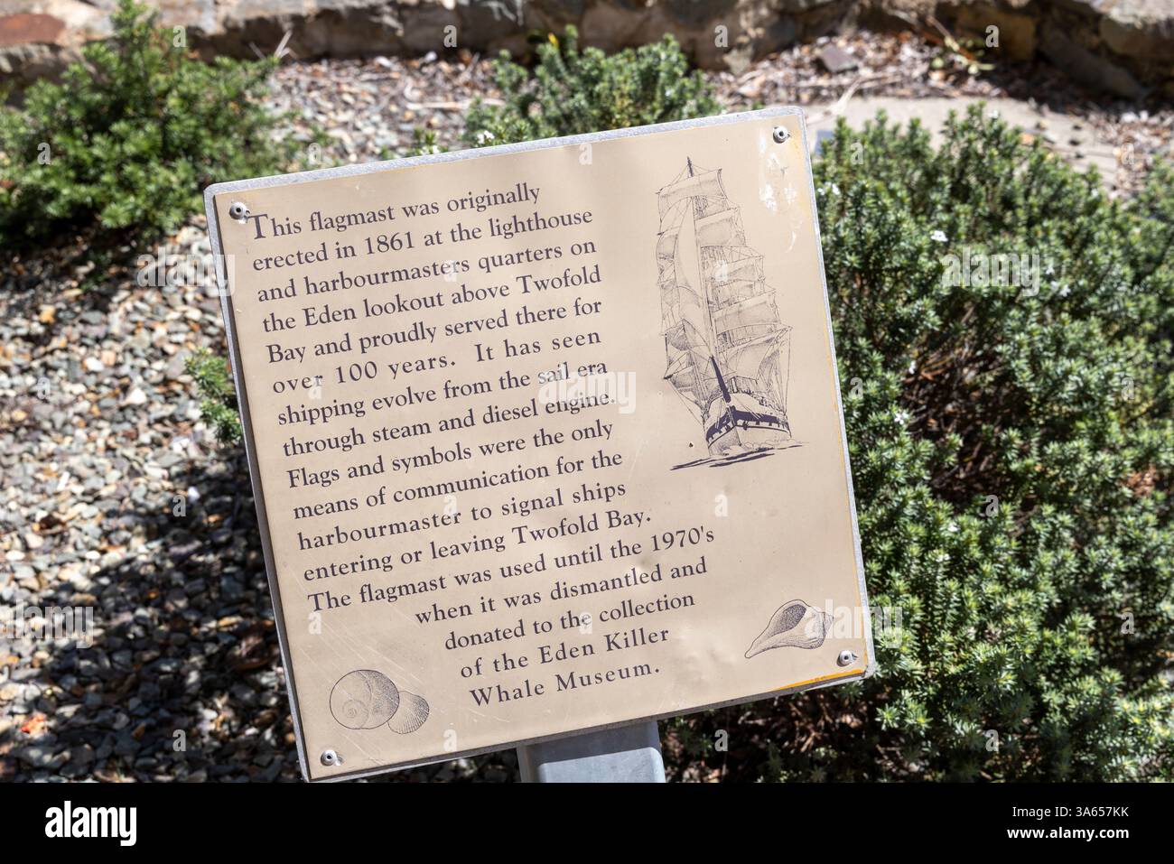 Eden flagmast flagpole, plaque in Imlay street giving the history of ...