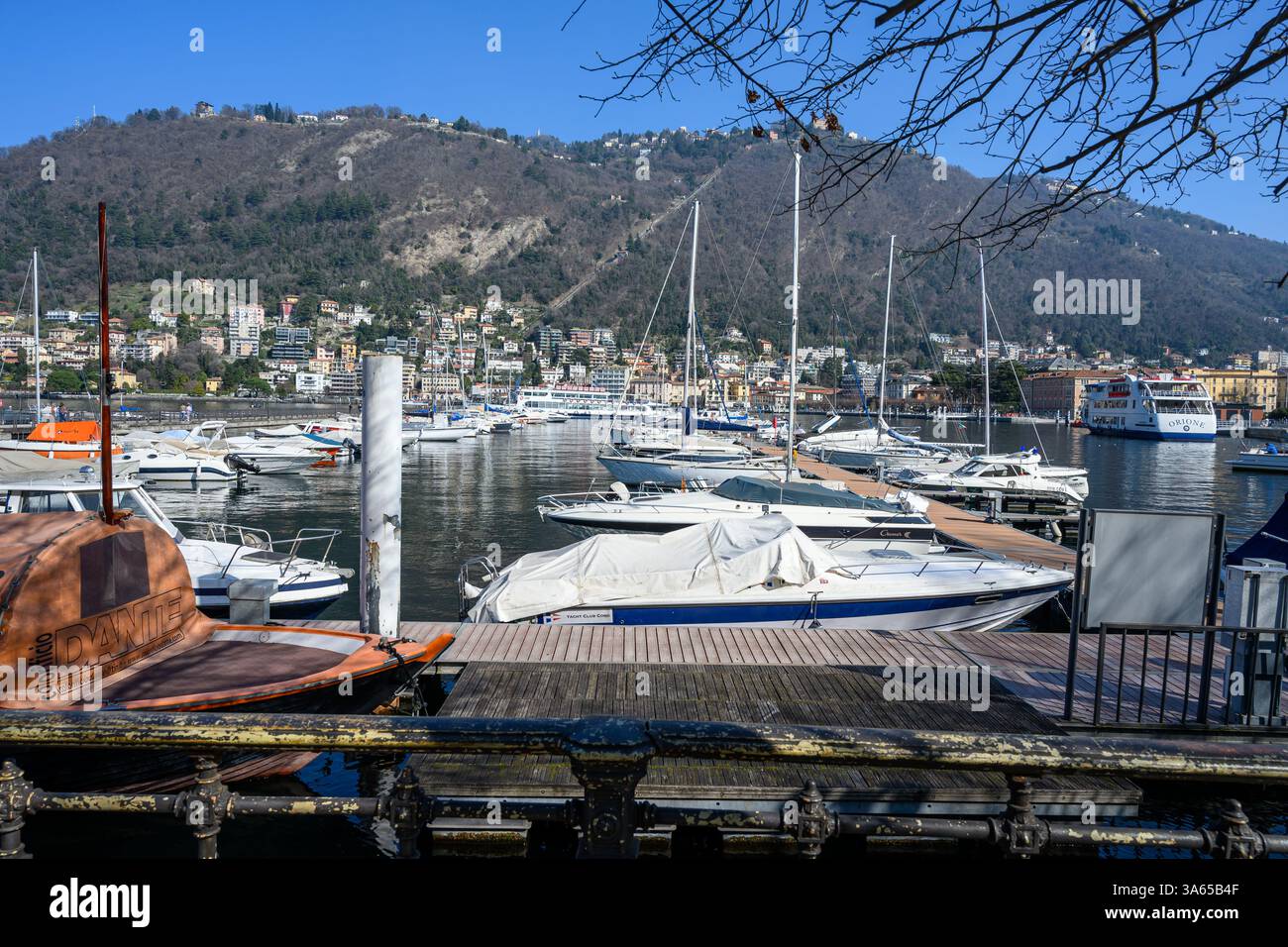 Boats docked on Lake Como – Como, Italy – 05 March 2025 Stock Photo - Alamy