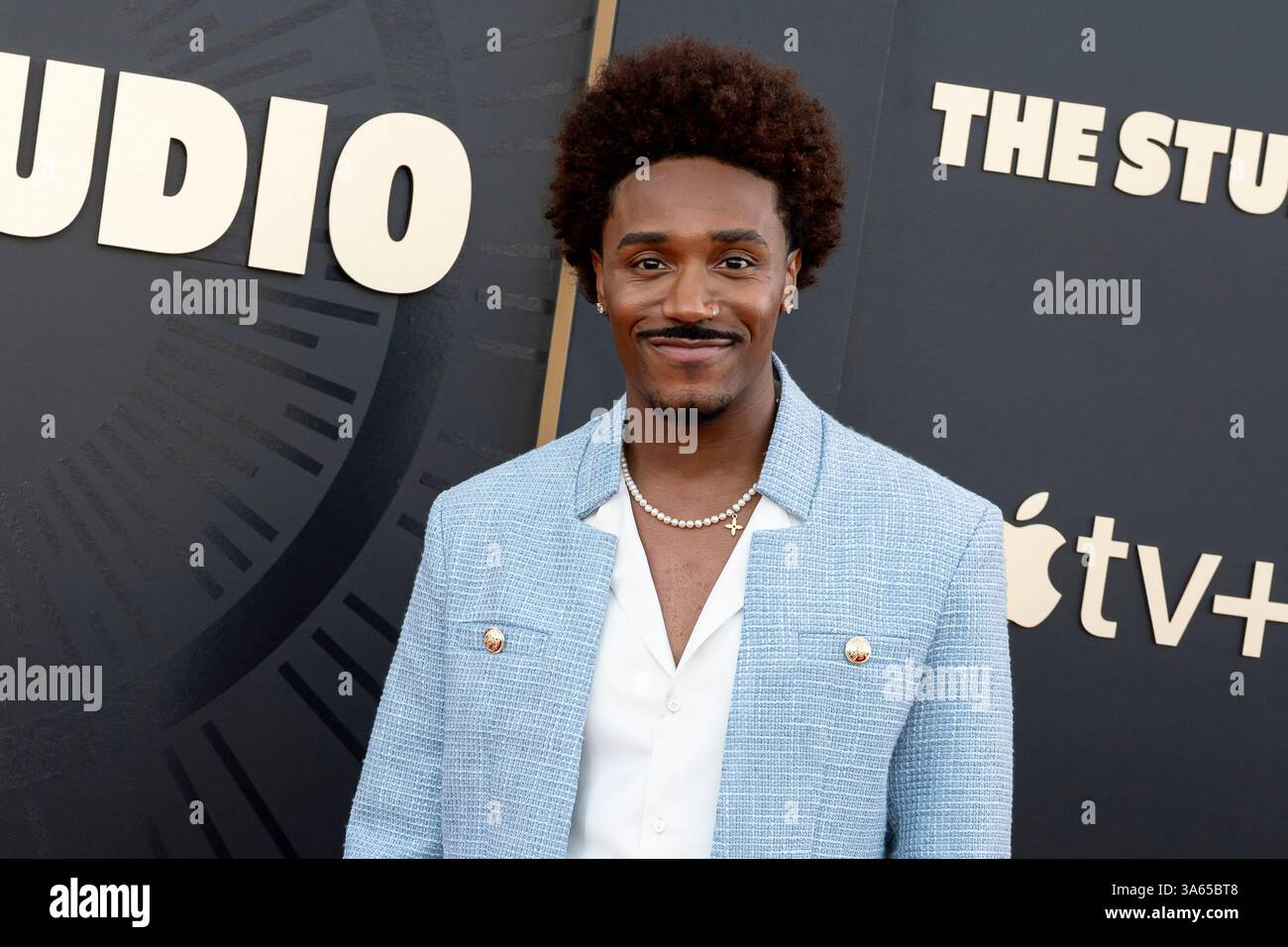 Los Angeles, USA. 24th Mar, 2025. Dewayne Perkins attends the arrivals ...