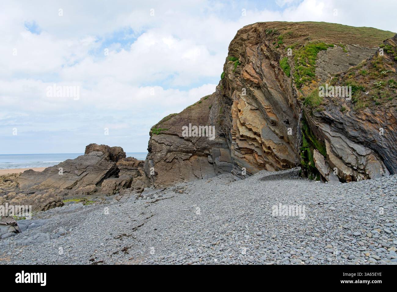 Sandymouth Beach on the Cornwall coast between Bude and Morwenstow is a ...
